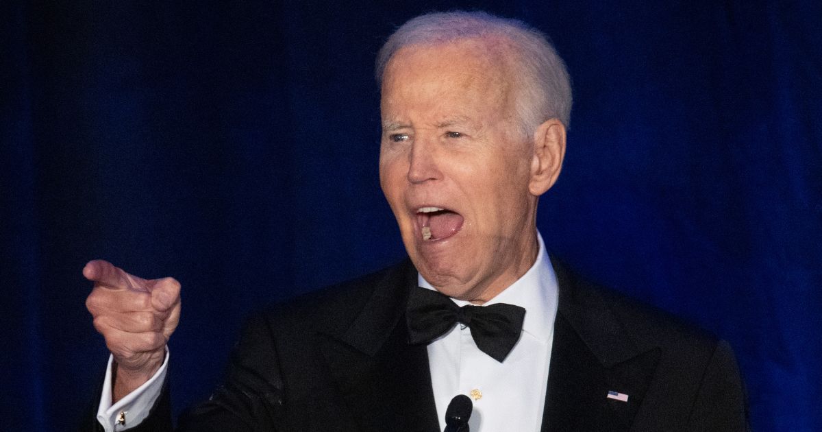 Biden Makes Rare Appearance at Gala, Immediately Begins Meandering ...