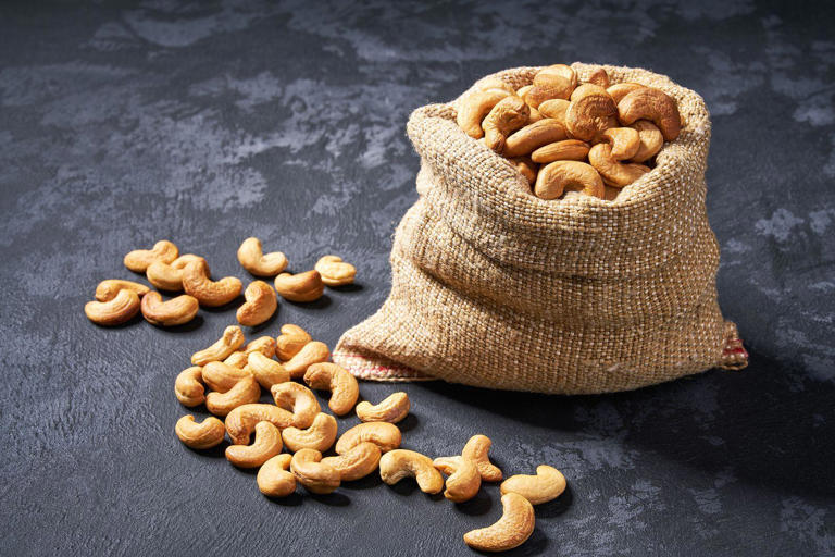Cuidados, propiedades y beneficios del cajuil (anacardo): todo sobre ...