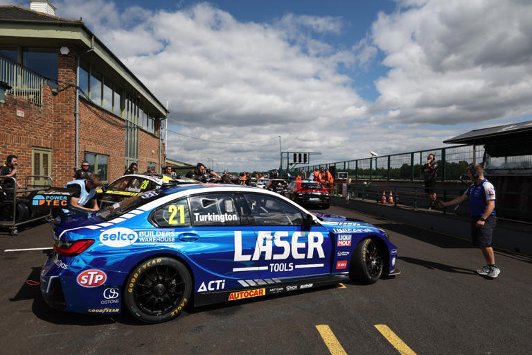 BTCC Croft: Ingram quickest in practice as Turkington briefly returns