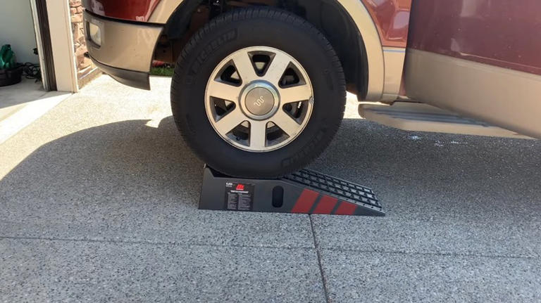 Is A Jack Or Ramp Better For An At-Home Oil Change? Here's What You ...