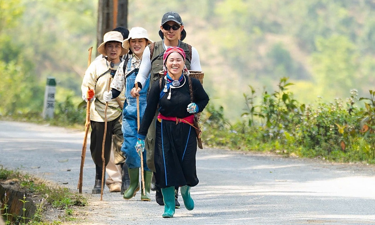 Ethnic woman's homestay, village go national in Vietnam after reality ...