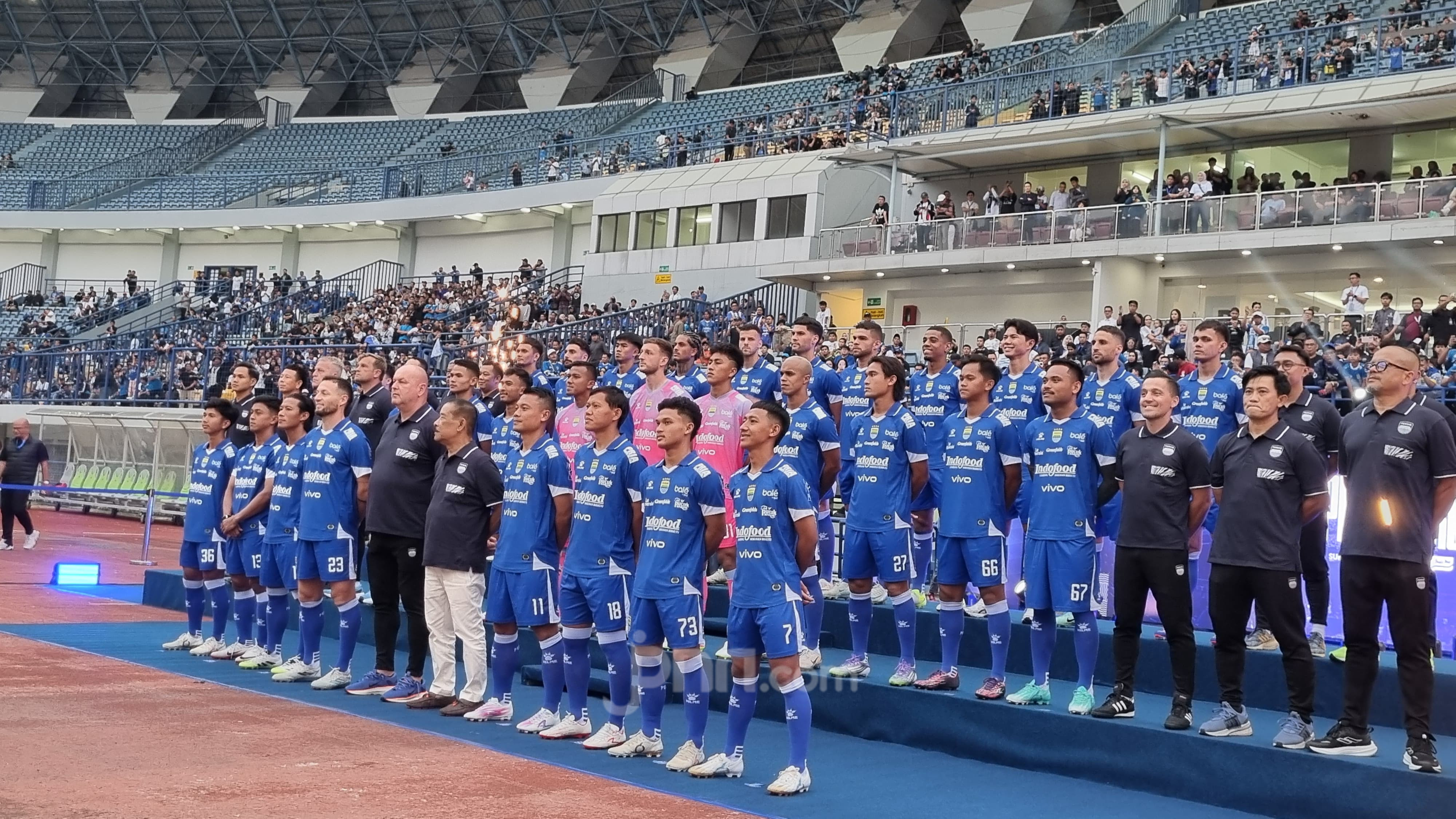 Resmi Perkenalkan Skuad Anyar, Persib Bandung Siap Mengarungi Super ...