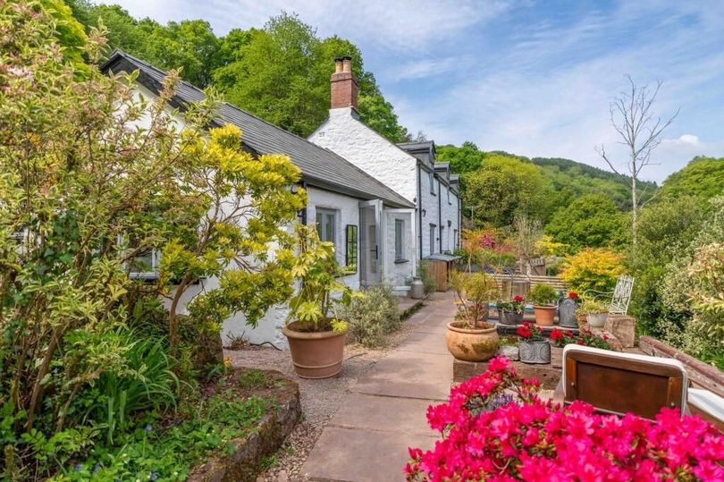 Pretty stone cottage hiding in one of Wales’ most beautiful areas