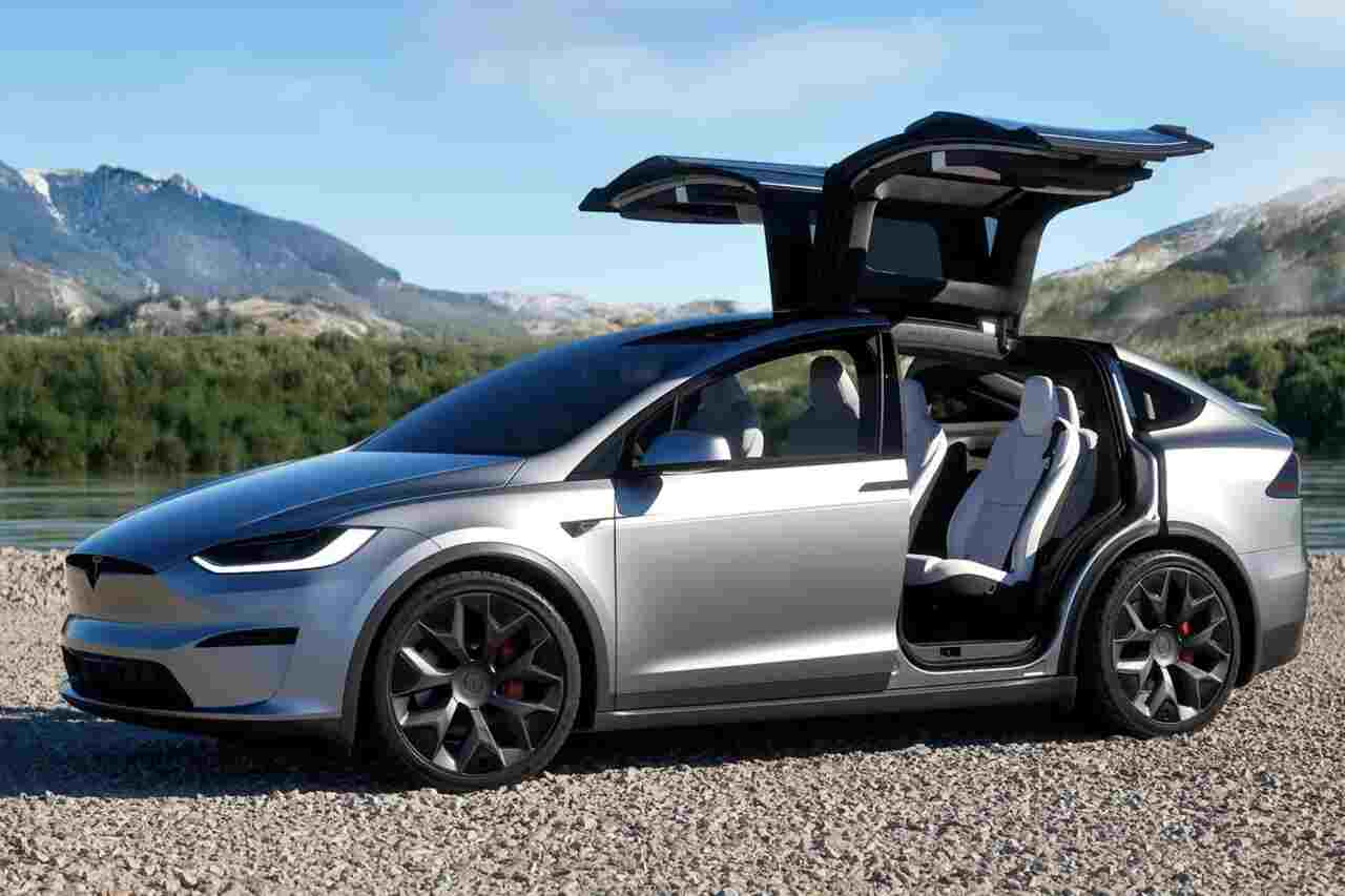 Tesla cesse de recevoir des commandes pour les Model X et S en Europe