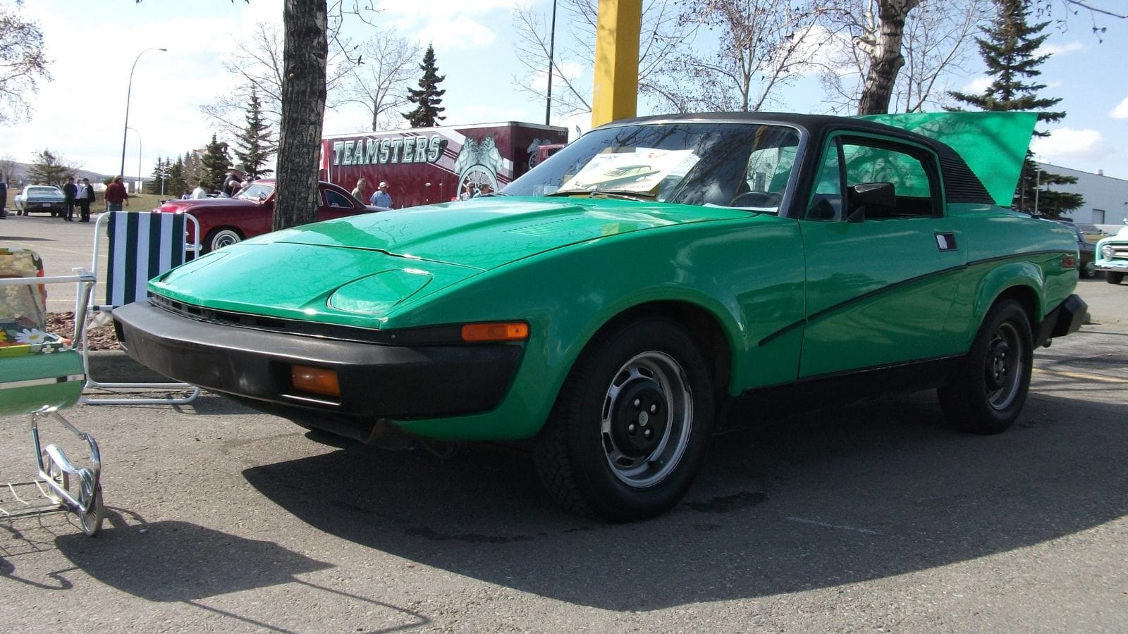 12 Classic Cars That Turned Into Punchlines Instead of Icons