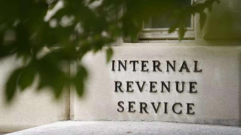 IRS confirms October 15 deadline for taxpayers with extensions