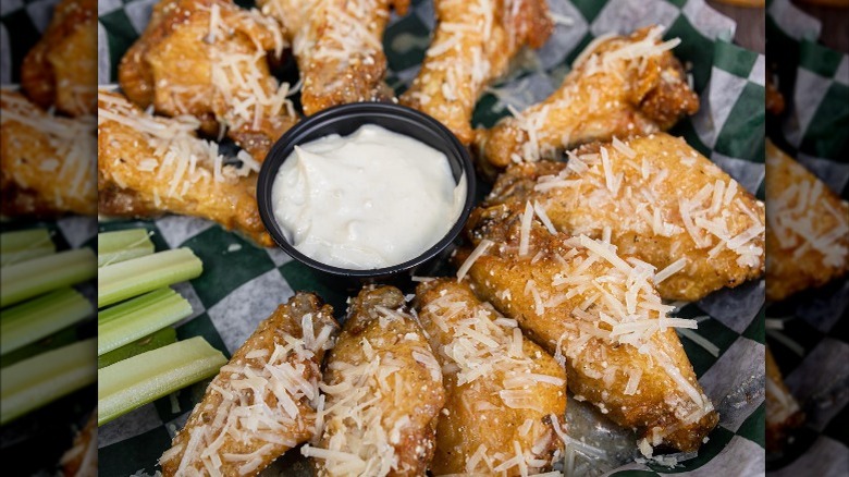 The 27 Best Chicken Wings In America