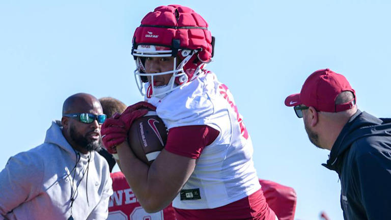 Platt, Jones thrive under leadership of Razorbacks quarterback Taylen Green