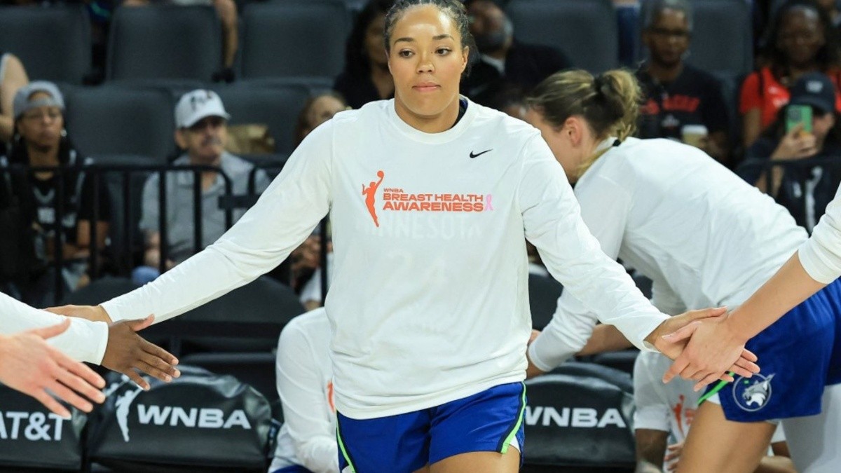 WNBA: Napheesa Collier Suffers Worrisome Injury in Lynx's Victory Over ...