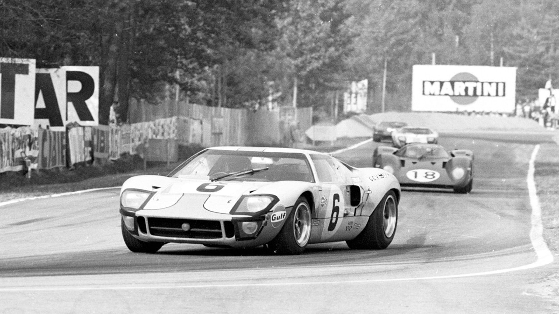 Here's Why The Original Ford GT40 Was A Right-Hand Drive Car
