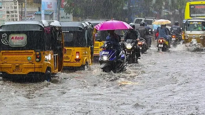 Chennai Weather: City To Experience Moderate To Heavy Showers; IMD Issues Orange Alert
