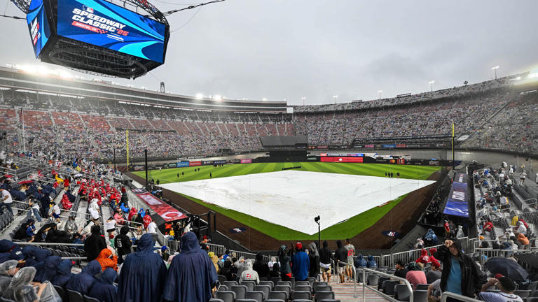 MLB Speedway Classic: Braves vs. Reds at Bristol Motor Speedway pushed ...