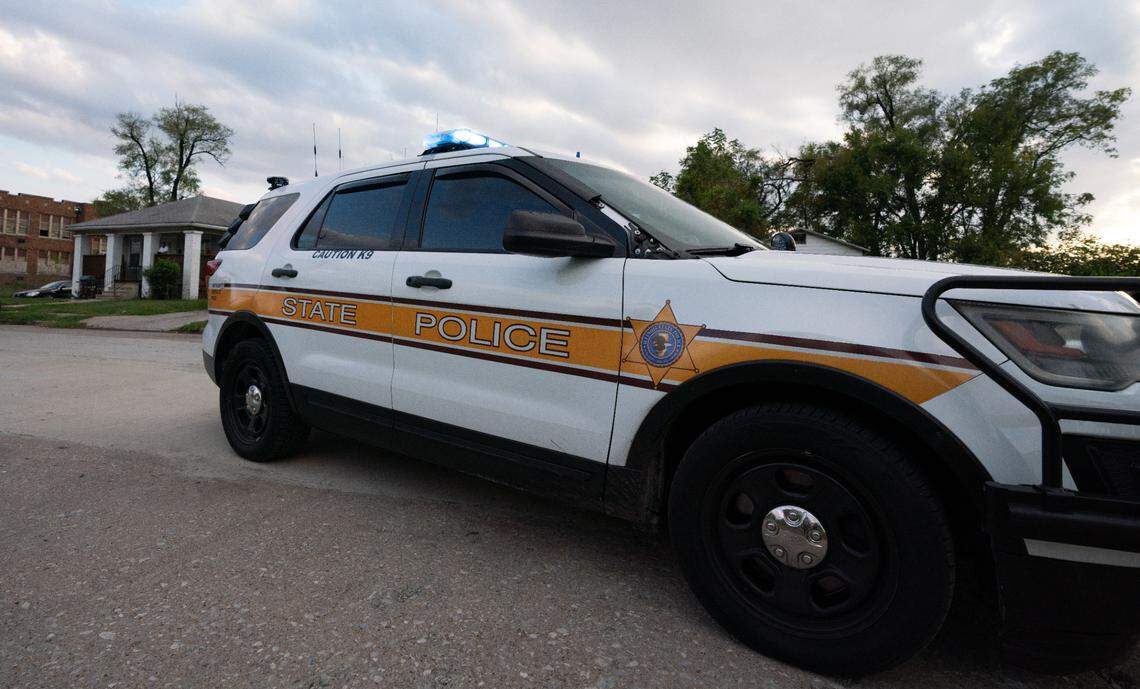 Illinois State Police investigate crash that shutdown westbound ...