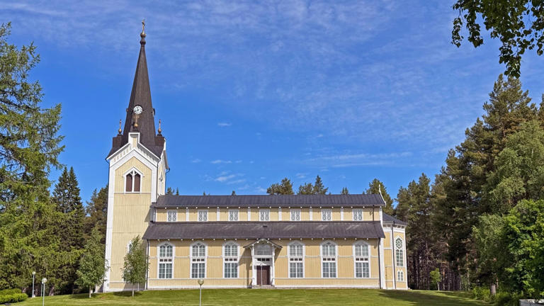 Nordschwedens größte Holzkirche: Lapplands verborgenes Juwel