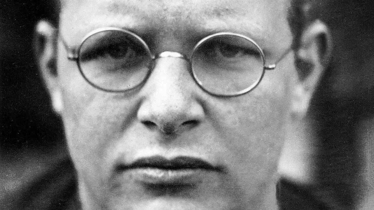 Lessons From Dietrich Bonhoeffer: Why Stupidity Can Be More Threatening ...