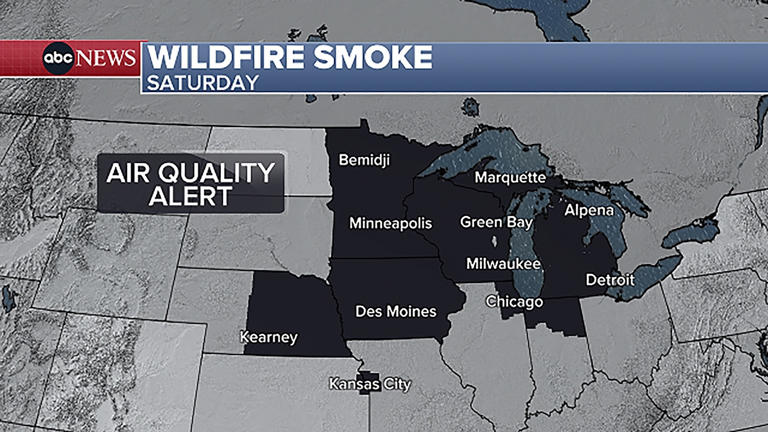 Wildfire smoke continues to blanket Midwest as flash flood threat heads to the South