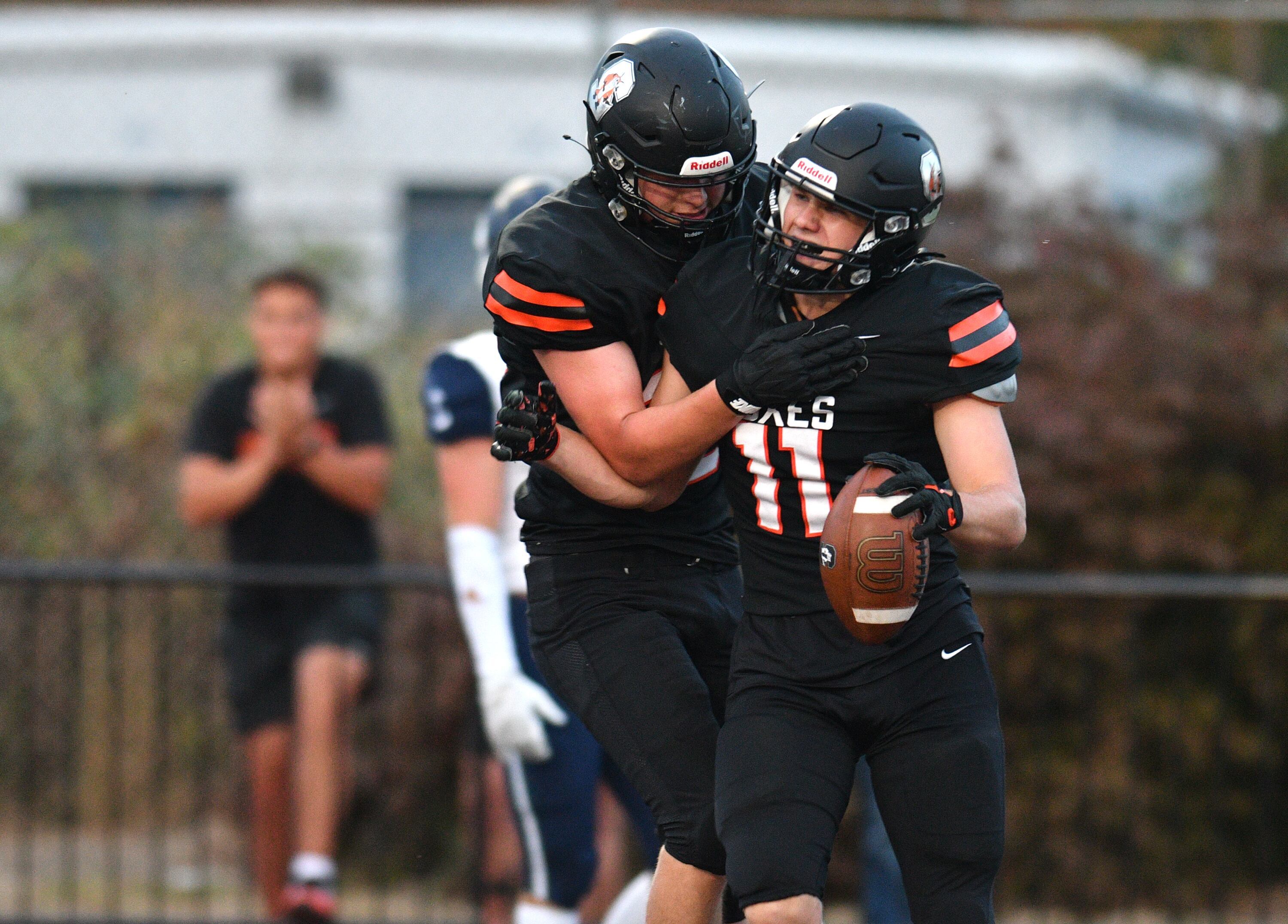 Top 75 Oregon high school football games this season: 45-31