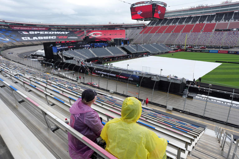 Speedway Classic live updates: Reds, Braves game suspended at Bristol ...