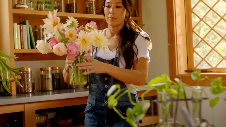 The Lacy Flat-Topped Flower HGTV's Joanna Gaines Is Obsessed With