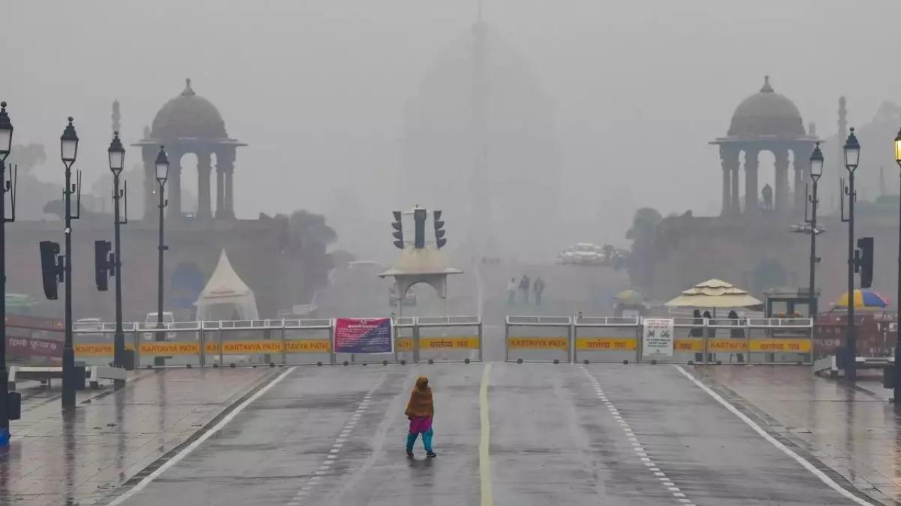 Delhi rains: Overnight rains cause waterlogging in parts of city; more ...