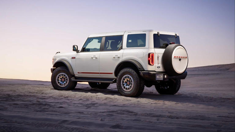 2026 Ford Bronco 60th Anniversary Edition Celebrates Retro Style, Off ...