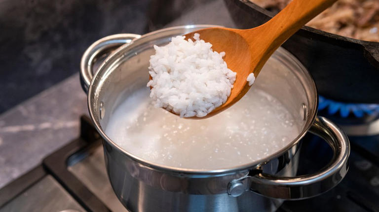 The 1-2-3 Rice Rule: What Is It, And Does It Work?