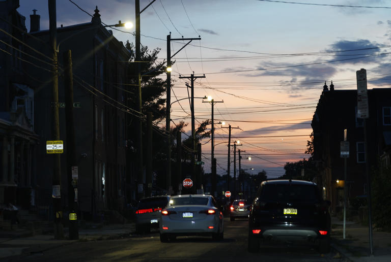 Philly’s new LED streetlights are bright, but they can be dimmed