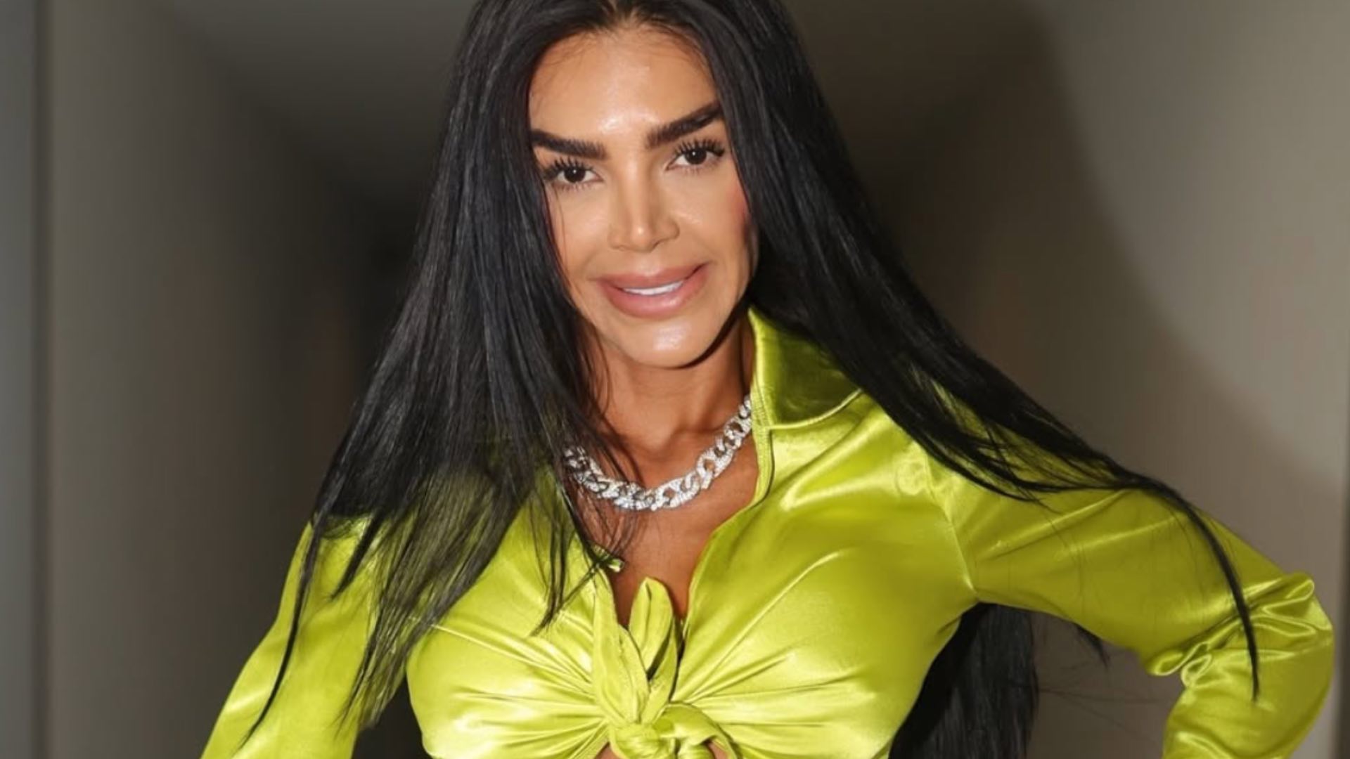 Een miljoen euro voor een wespentaille: de metamorfose ervan fascineert ...