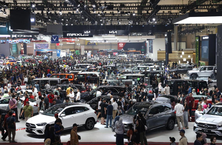 Baru Sempat ke GIIAS 2025 Hari Terakhir? Jangan Bingung, Ini Daftar Merek, Lokasi Booth, dan ...