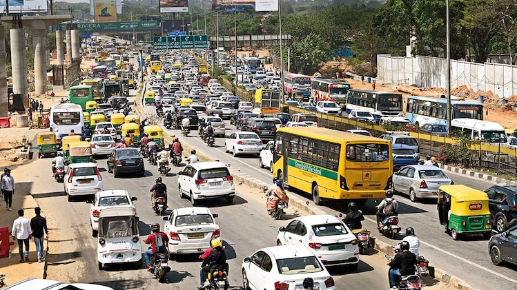 'Toxic relationship with a city': Viral post on social media echoes ...