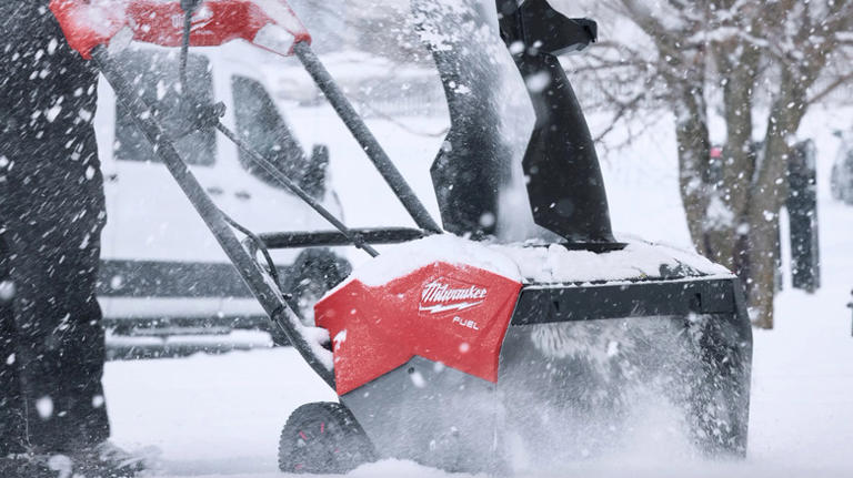 Every Major Snow Blower Brand Ranked From Worst To Best