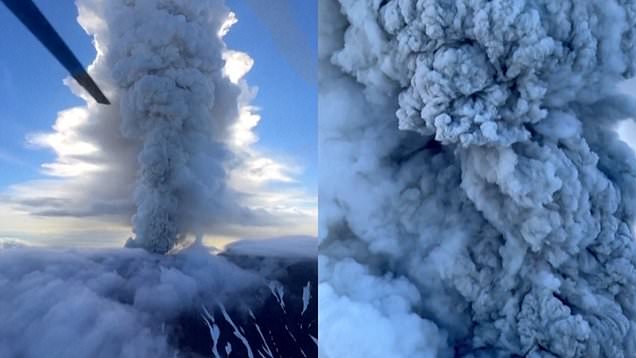 Mountain guide captures incredible moment Russian volcano erupts for ...