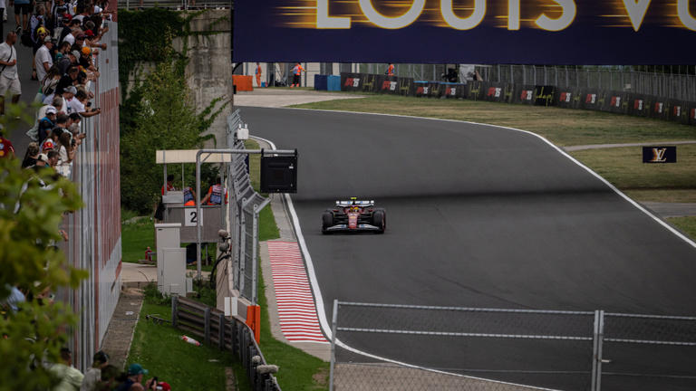 A felújított Hungaroring a Formula–1 magyarországi jövőjét szimbolizálja