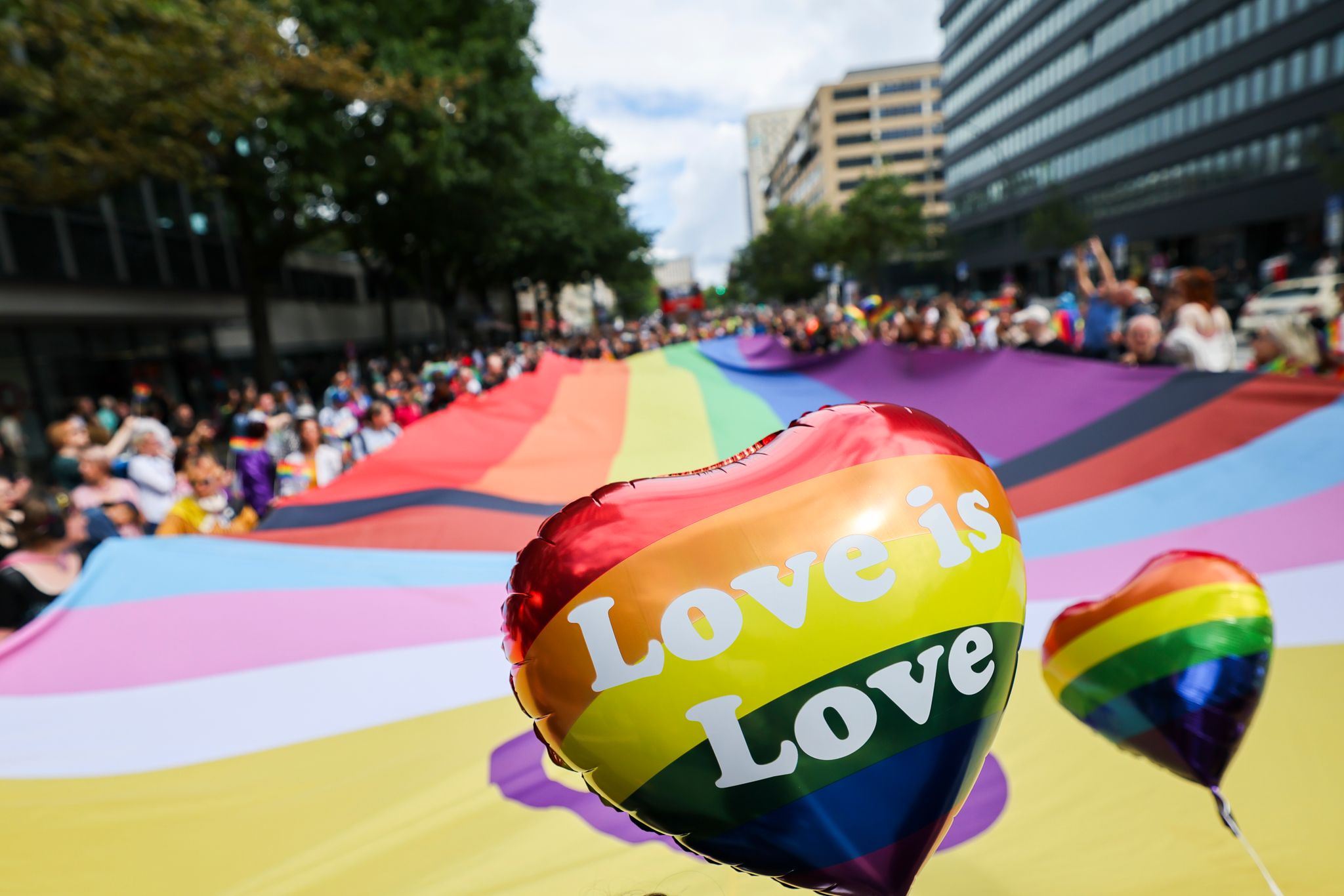 260.000 Menschen feiern bei CSD-Demo in Hamburg - Rekord