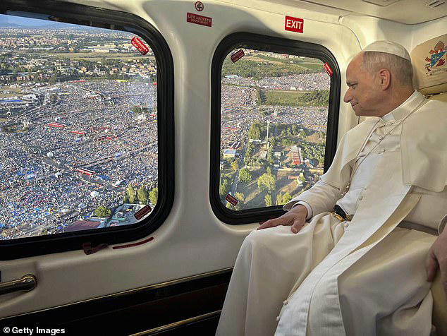 Pope makes rock-star entrance by helicopter for open-air prayer vigil ...