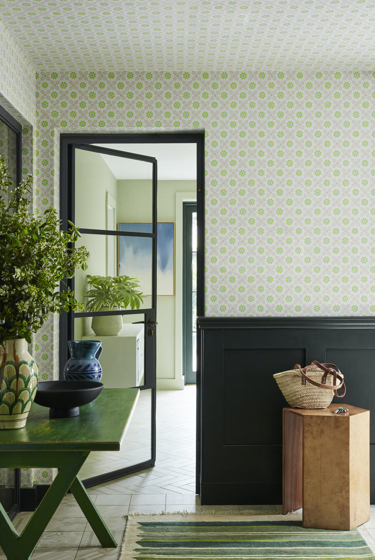 How to Make a Small Room Look Bigger With Wallpaper — 9 Tricks That Are ...