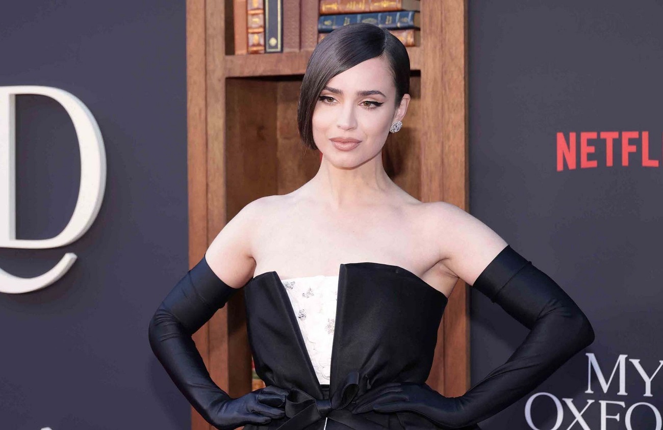 Elle est partout sur Netflix : qui est Sofia Carson, la nouvelle star montante et reine des ...