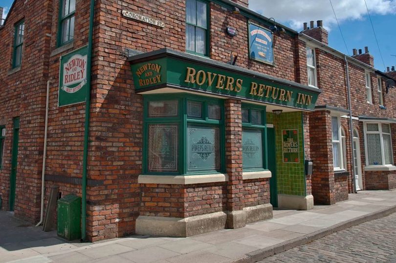 Coronation Street fan-favourite set for 'comeback' as 'new landlady of ...