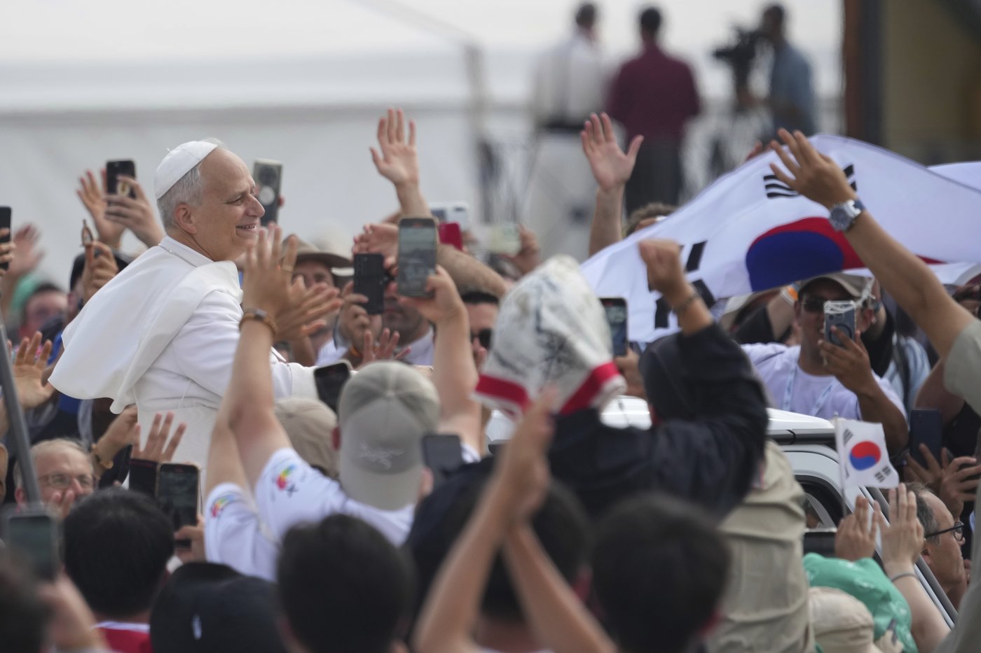 Pope Leo XIV tells 1 million Catholic youths that they are 'the sign a ...