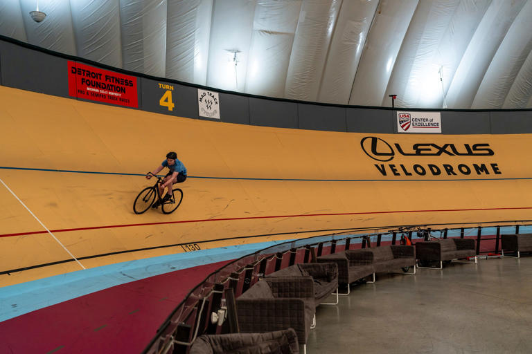 Cycling experience at Detroit velodrome brings fright, delight with no ...