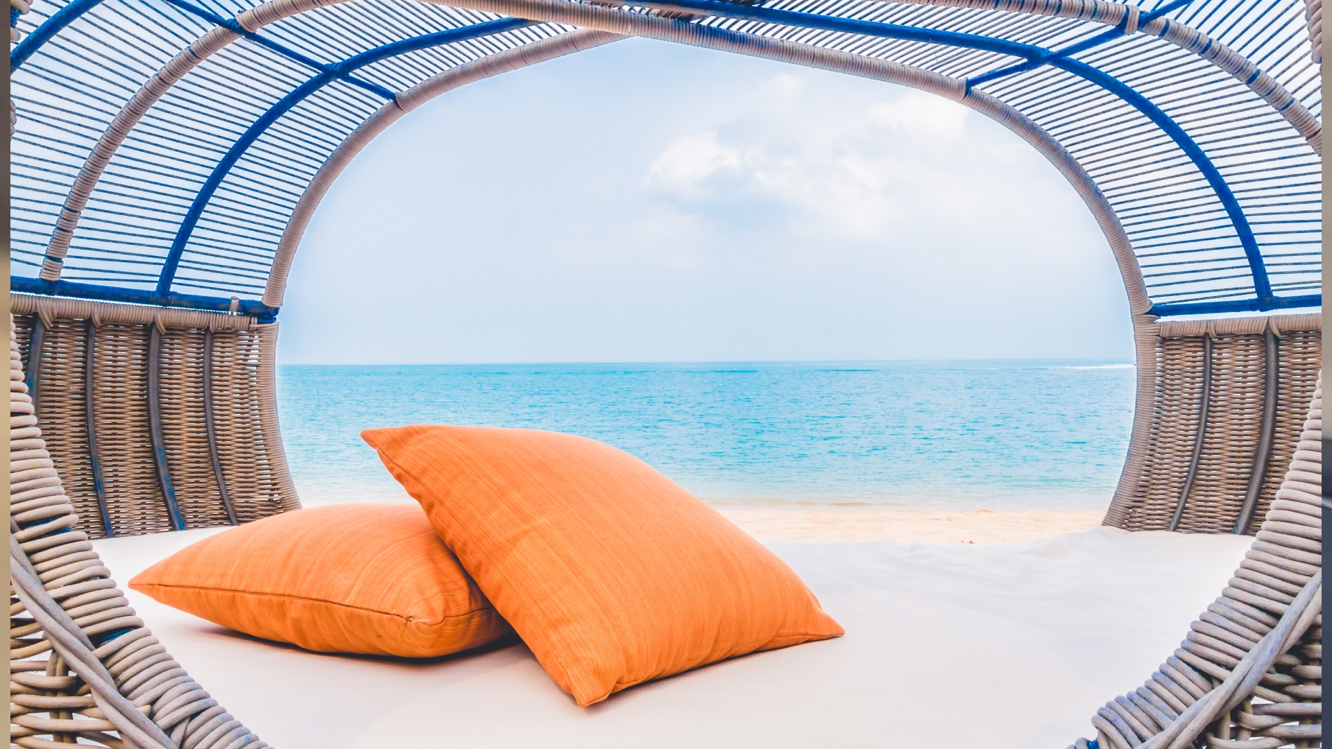 Here's why you should expose your pillows to the sun every week