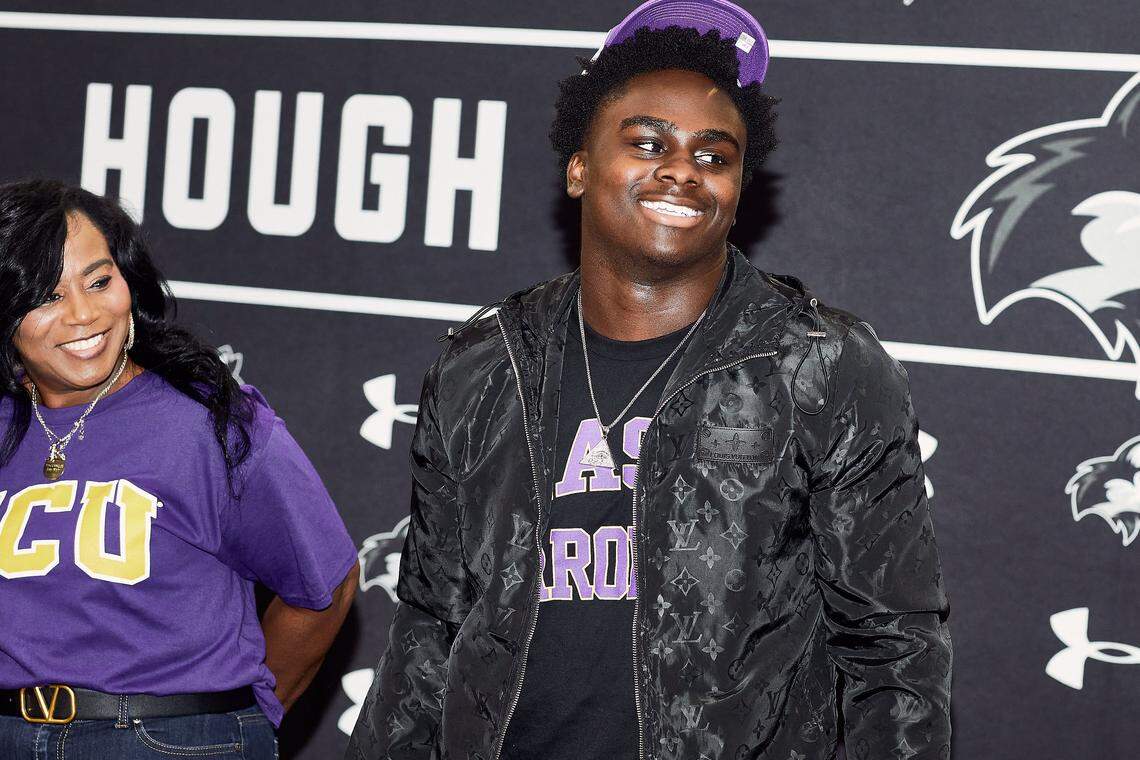 Recruiting reality? Once a can't-miss Power-4 prospect, LJ Porter finds ...