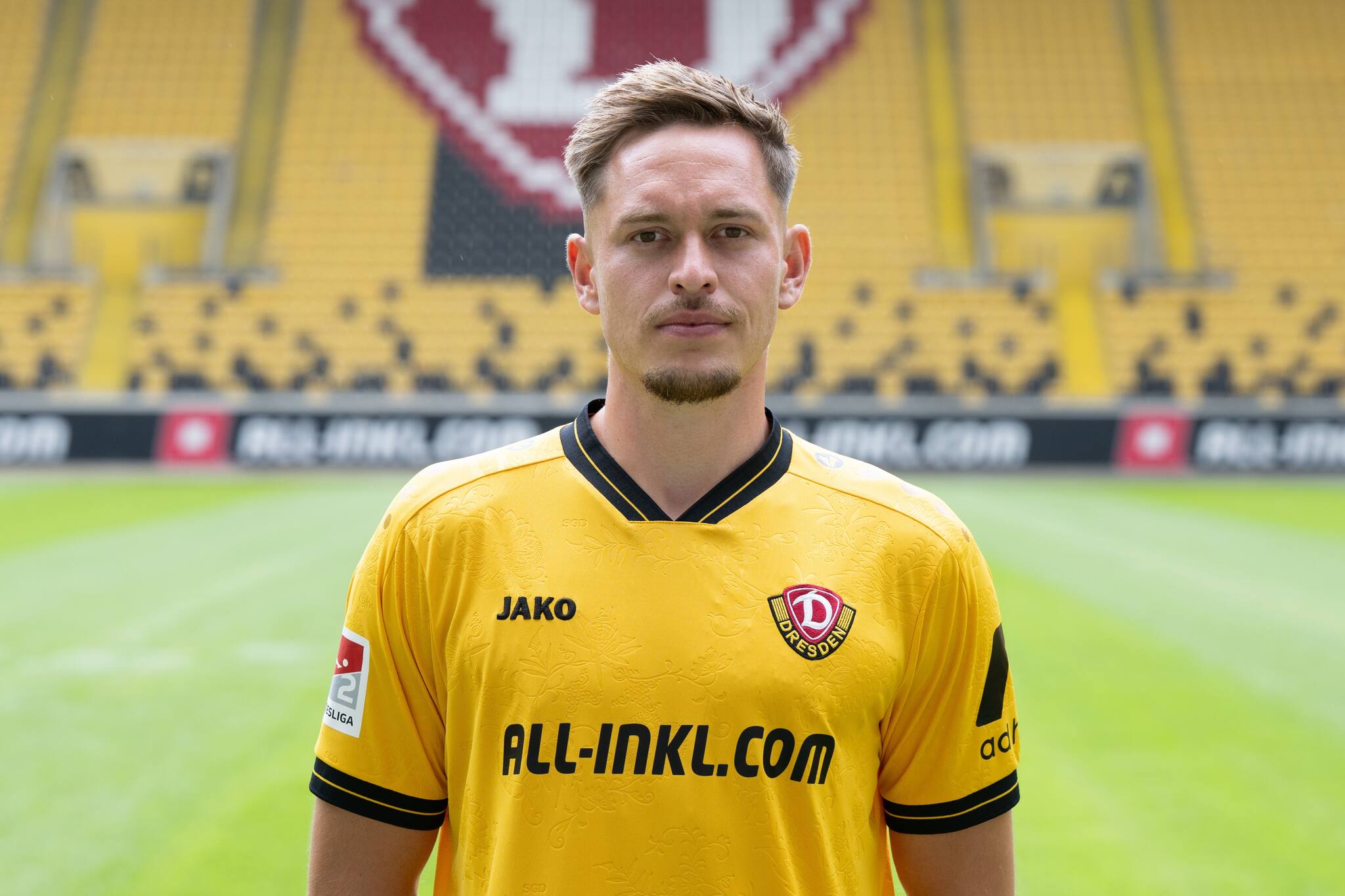 Schock in der Nachspielzeit: Dynamos Torwart verletzt sich schwer