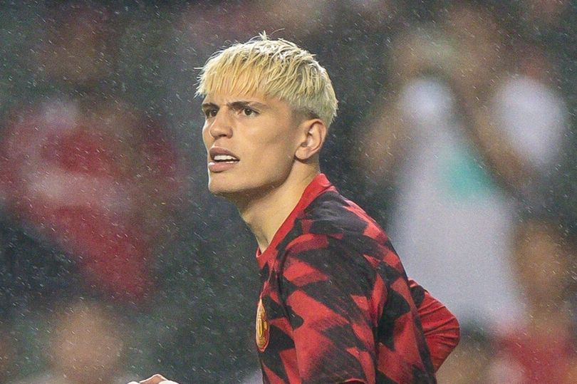 Alejandro Garnacho drops hint over Manchester United future amid ...