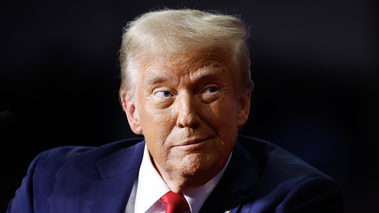 Trump Hasn't Quit His Unhealthy Diet & Don Jr.'s Girlfriend ...