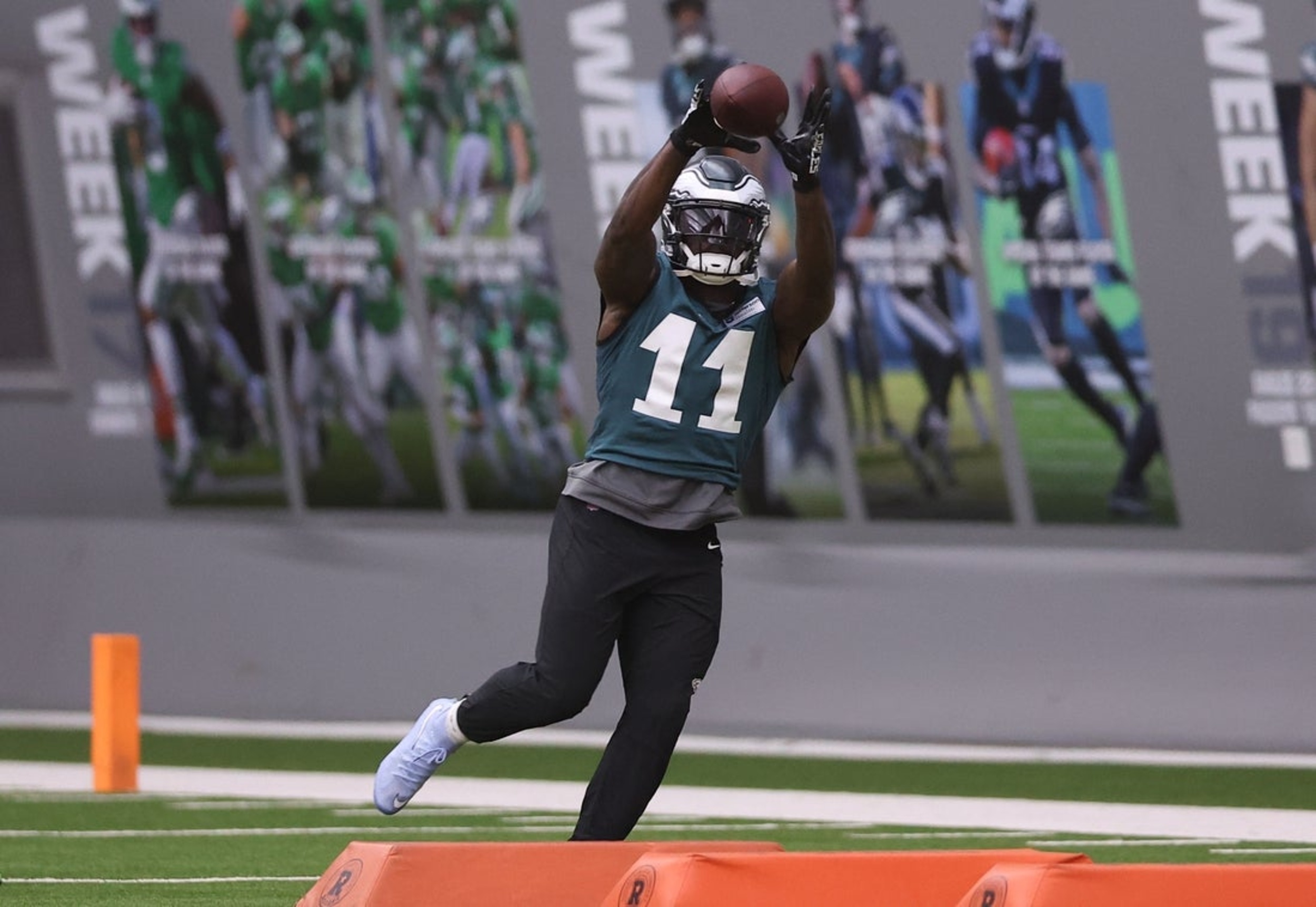 Eagles WR A.J. Brown (hamstring) misses practice