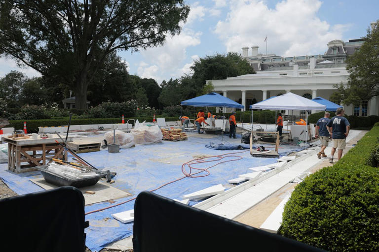 President Trump Completes His Controversial White House Rose Garden ...