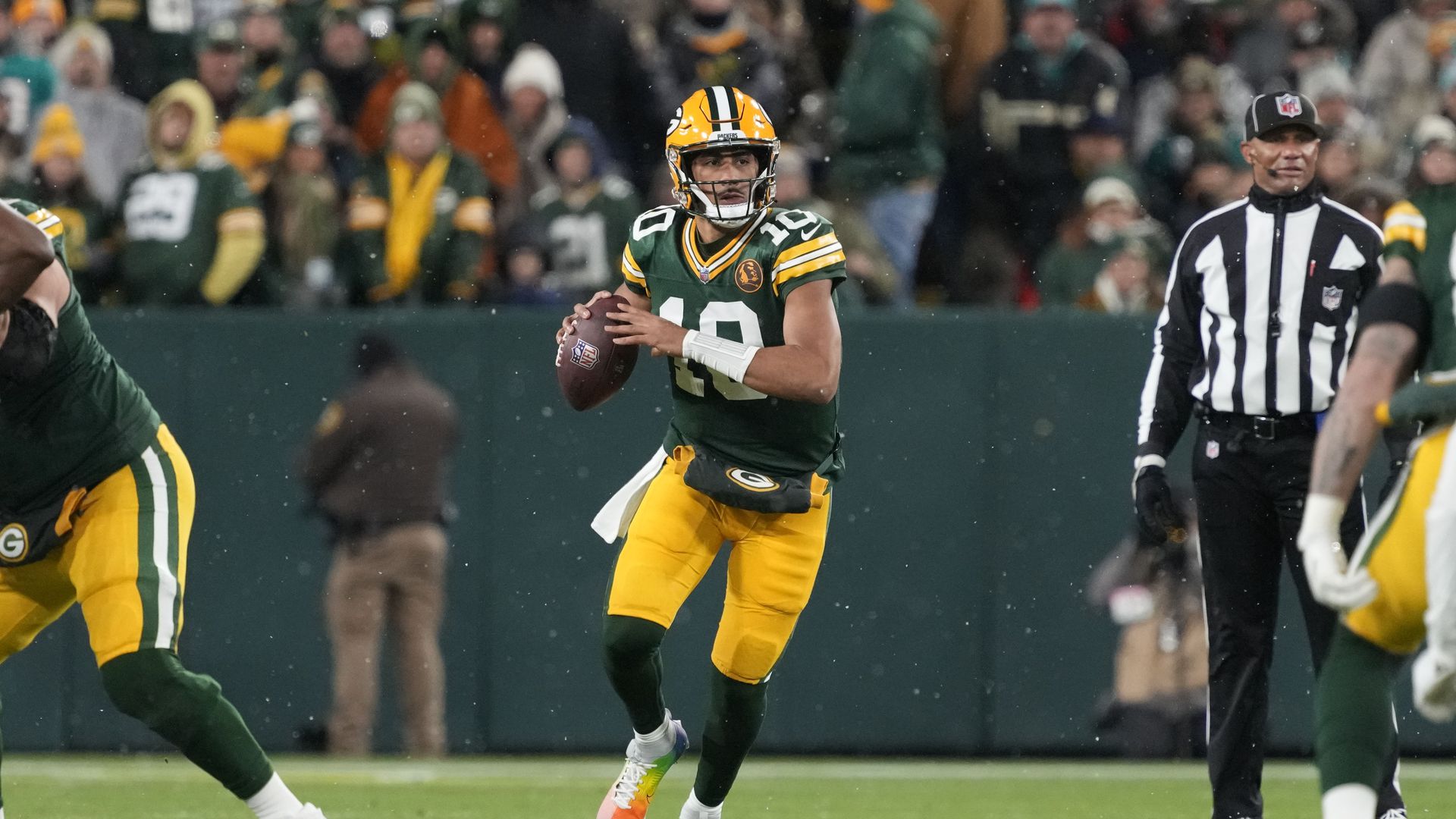 Packers Core Concepts: Middle Read Dagger