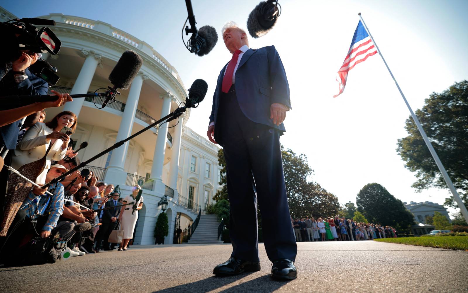 Trump builds US$274mil war chest ahead of midterms