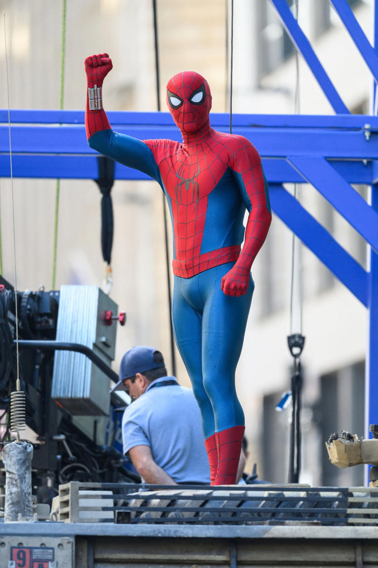Tom Holland tries out new Spider-Man suit in first photos from set of ...